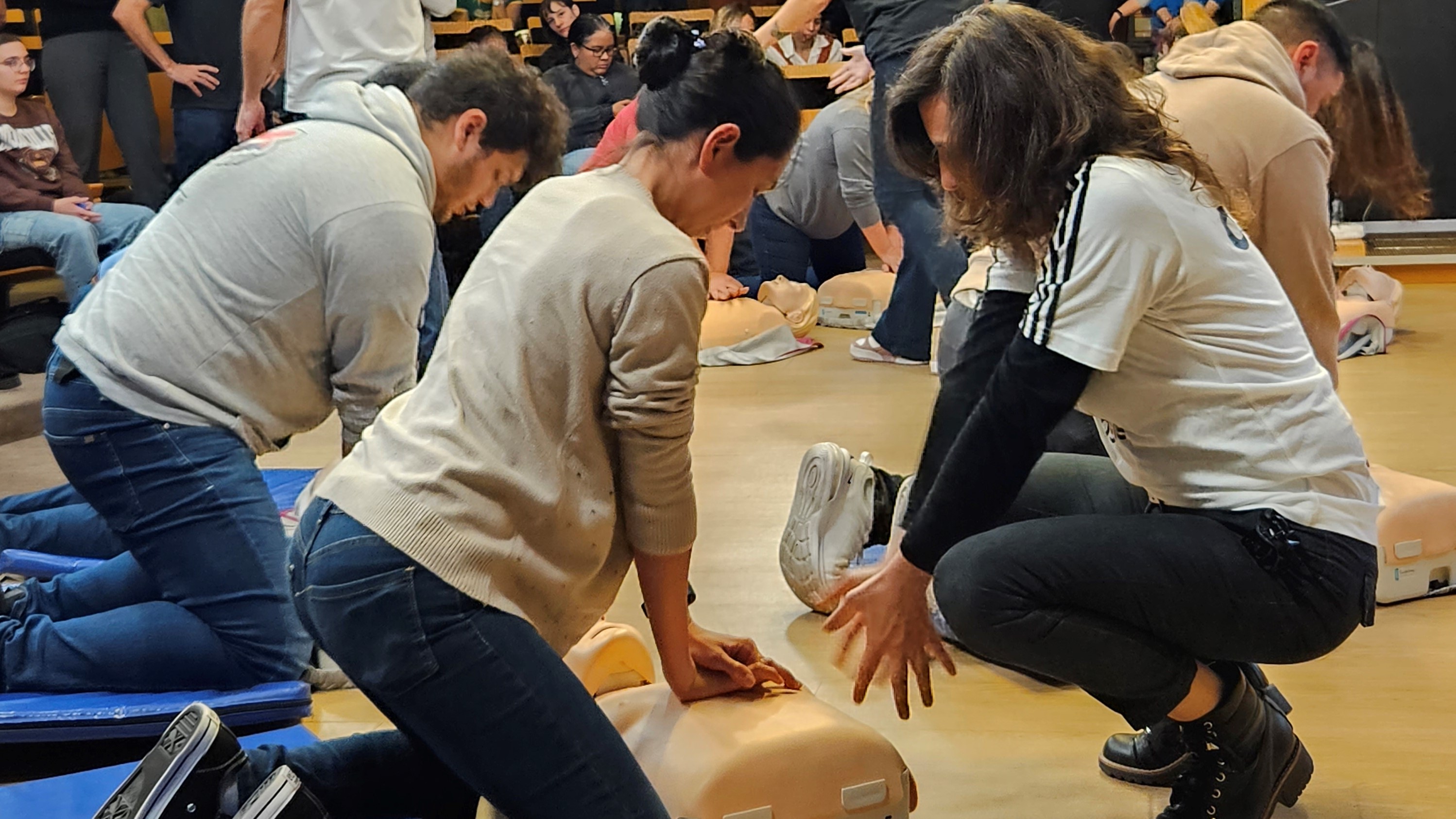 Aprendé RCP: tus manos pueden salvar una vida - OSDE